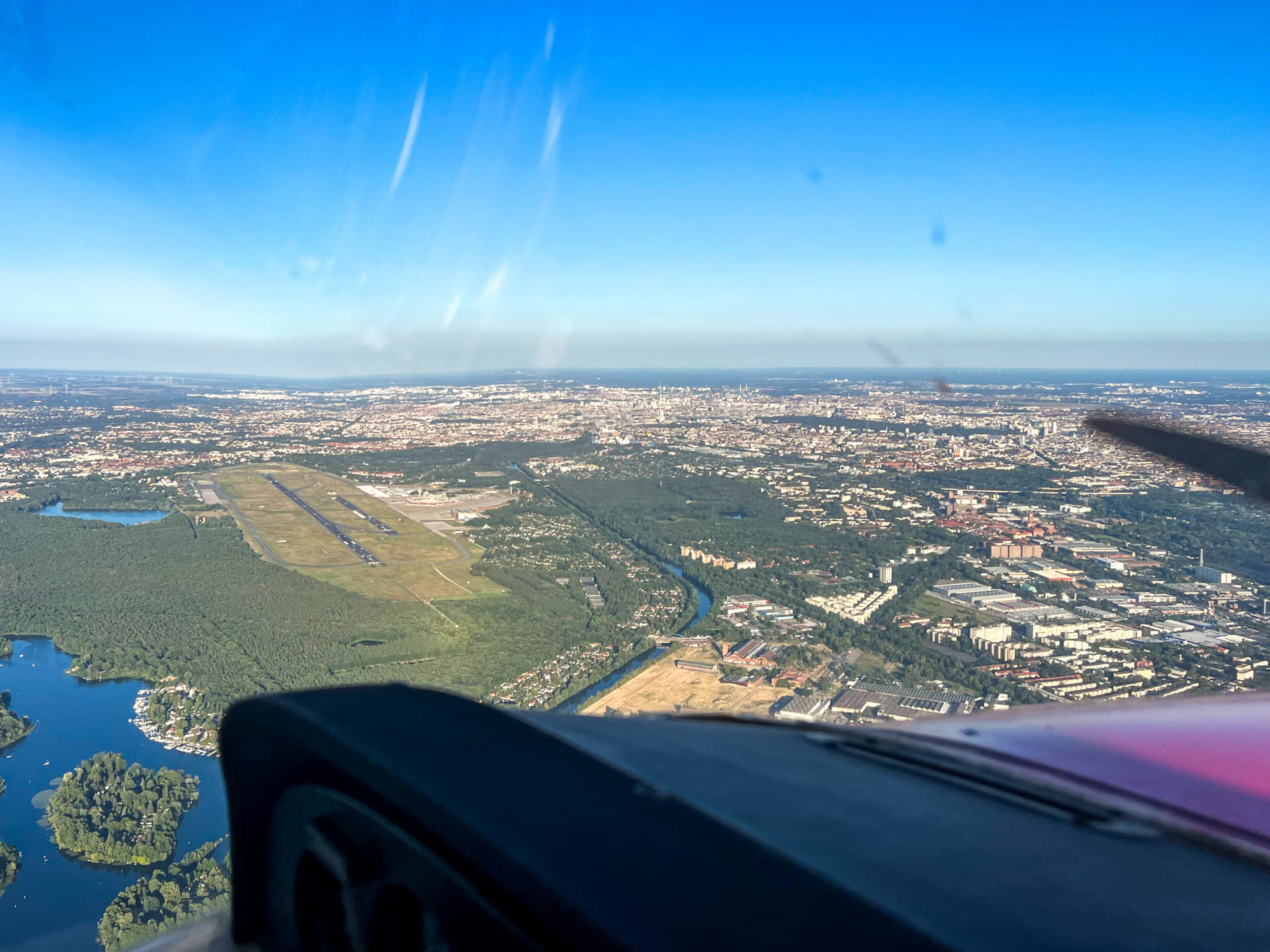 Rundflug über Potsdam und Berlin • Wingly