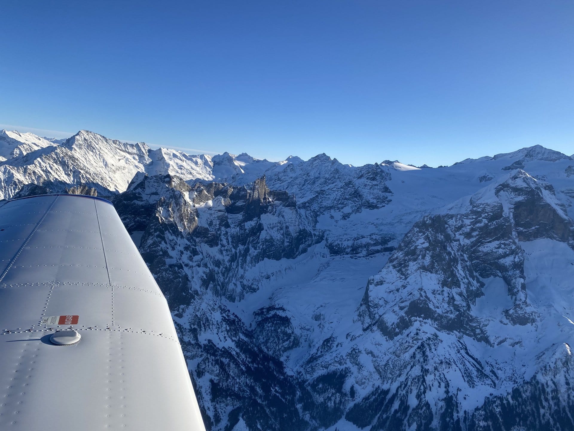 Alpenrundflug ab Birrfeld • Wingly