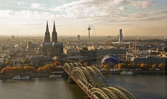 Rundflug mit dem UL max 1 Person: Köln Dom Innenstadt Rhein • Wingly